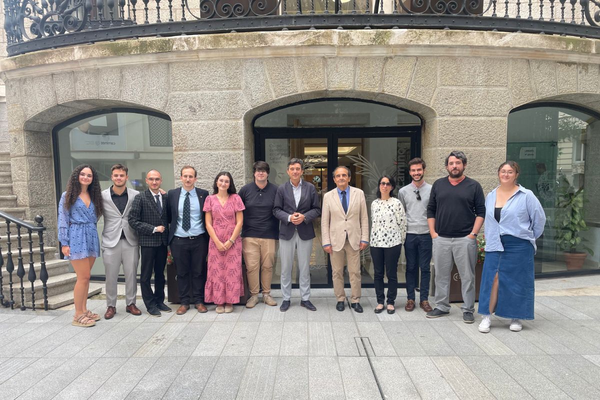 El Colegio recibe a los universitarios del CREIC - Actualidad - Colegio ...